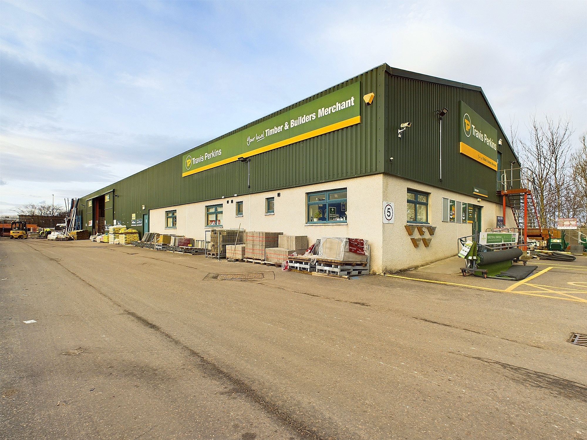 Travis Perkins trade counter investment opportunity in Tain for sale ...